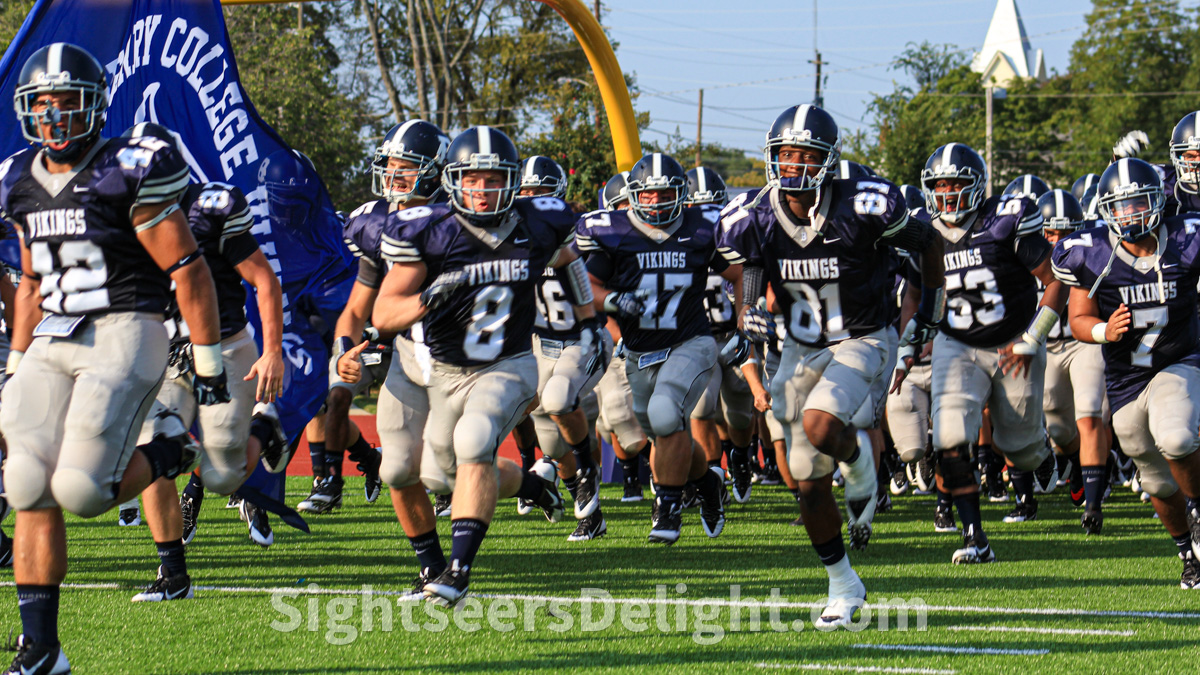 Berry College plays first-ever football game – Sightseers' Delight