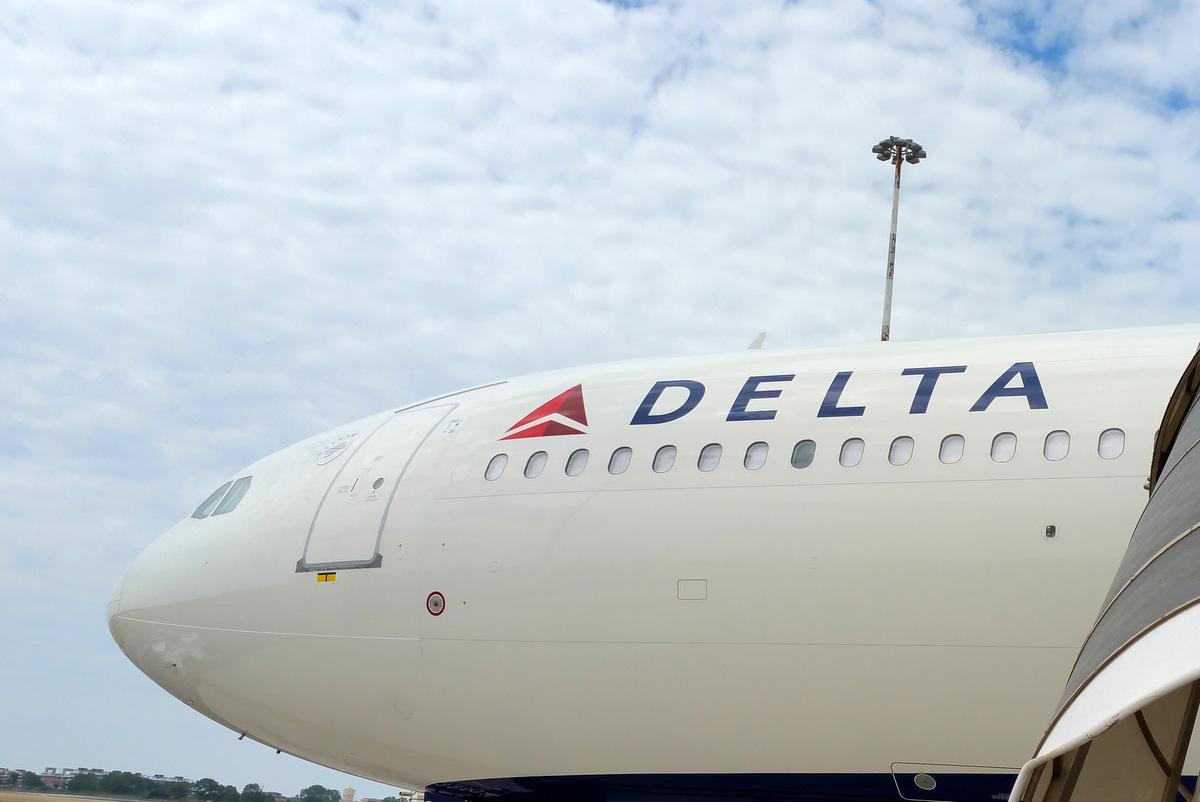 Delta cancels order for 18 Boeing 787 Dreamliner aircraft - Sightseers ...
