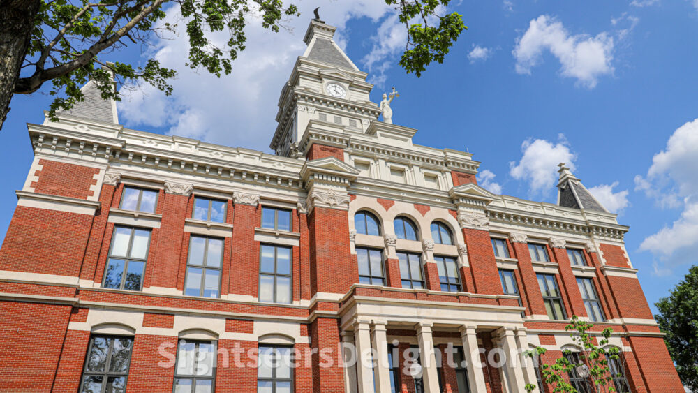 Clarksville, Tennessee, Travel Guide - Sightseers' Delight