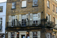The King William IV Pub & Rooms » London Dining Guide – Sightseers' Delight